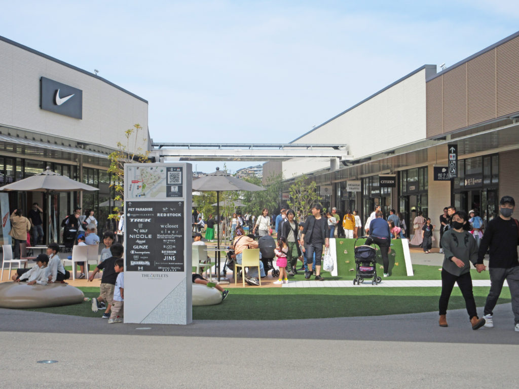 THE OUTLETS Kitakyushu, in Fukuoka-prefecture | Japan KYUSHU Tourist ...