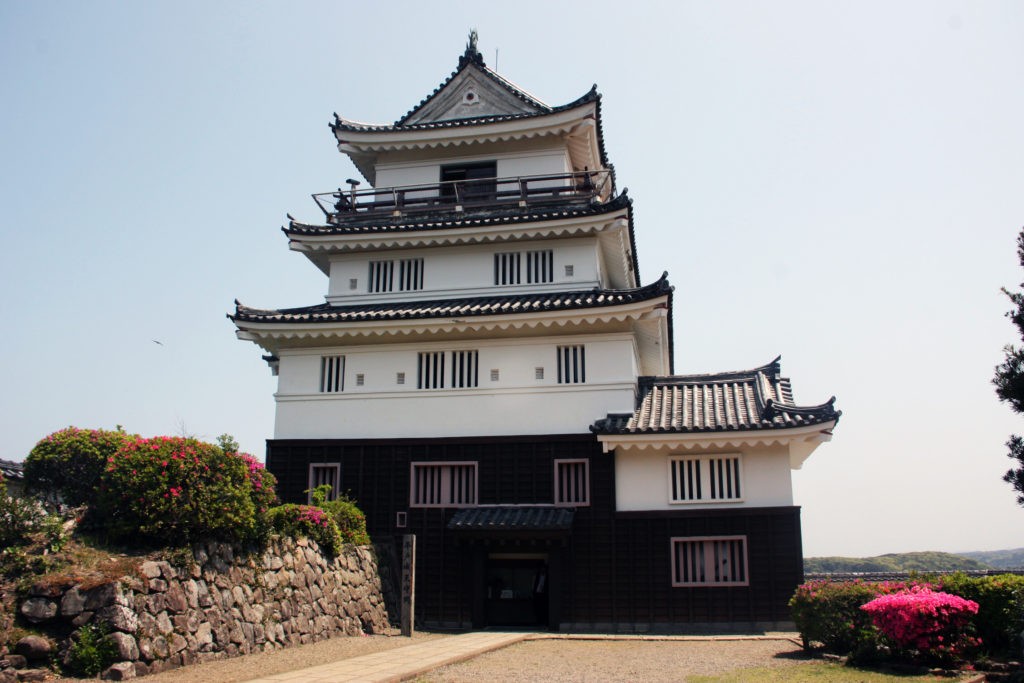 Hirado Castle | Japan KYUSHU Tourist ジャパン九州ツーリスト株式会社
