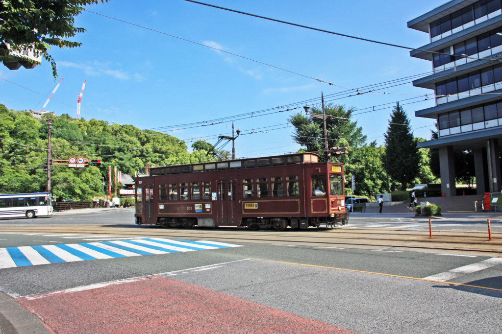 Kumamoto City Tram | Japan KYUSHU Tourist ジャパン九州ツーリスト株式会社