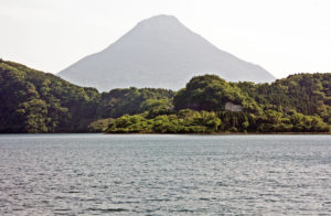 Ikeda-ko lake | Japan KYUSHU Tourist ジャパン九州ツーリスト株式会社