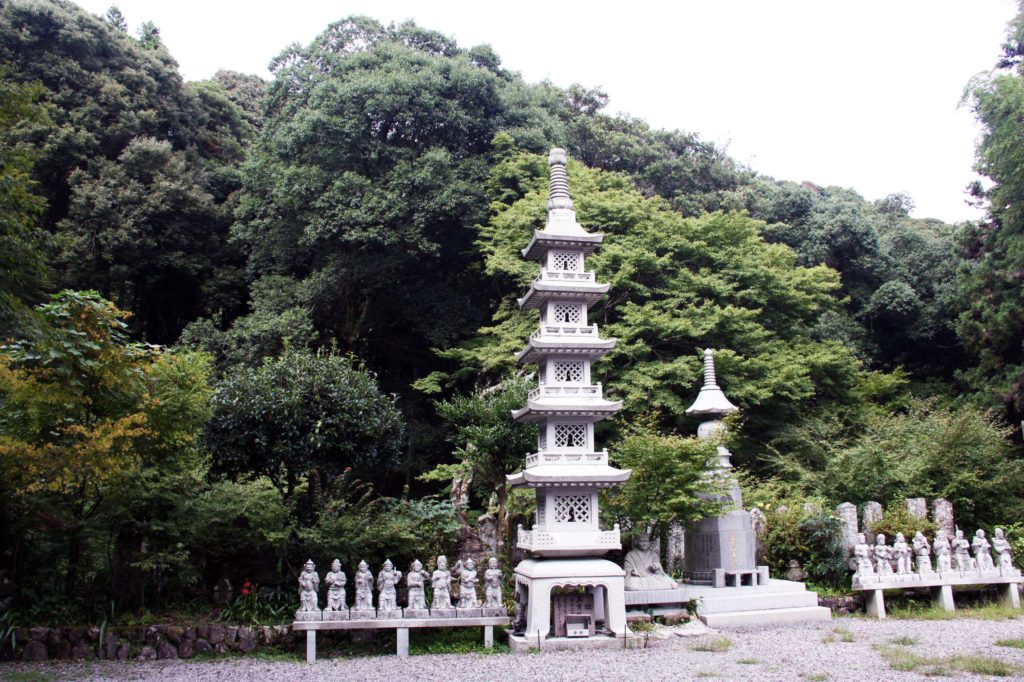 Futago-ji Temple | Japan KYUSHU Tourist | Travel Agency in Fukuoka ...